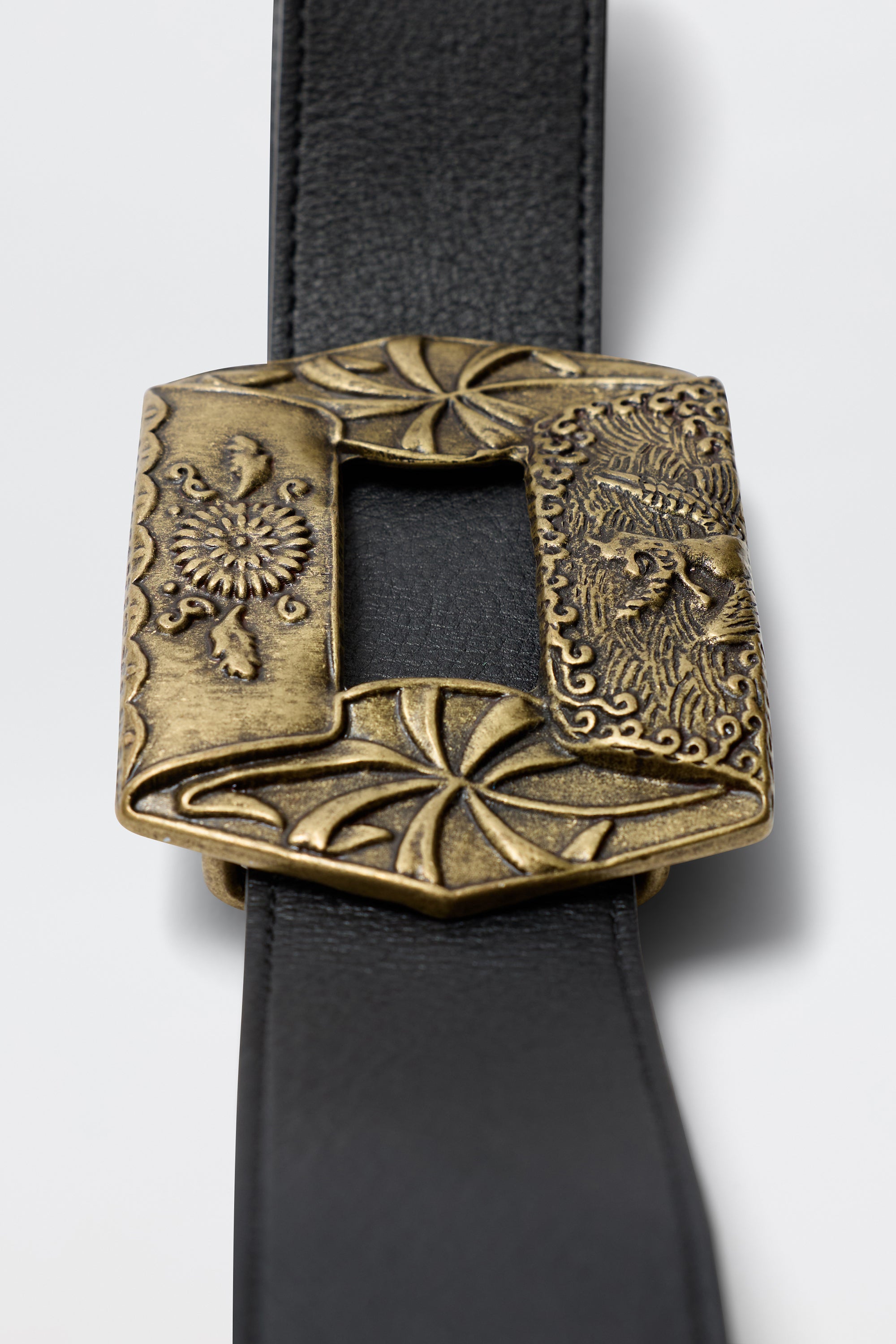 Rhianna Leather Belt in Black | RIXO ⋆