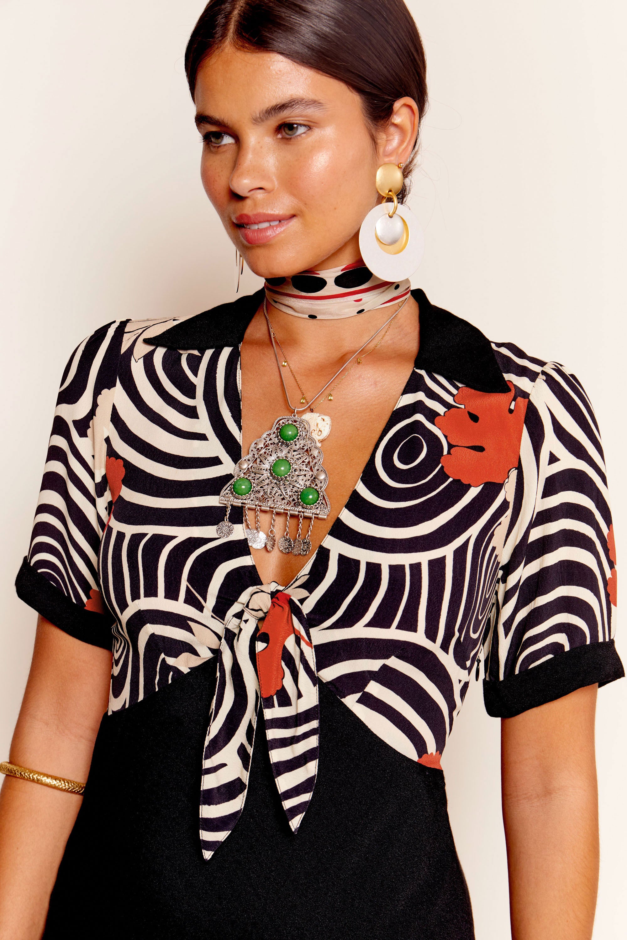 Anais - Swirl Daisy Black – RIXO ⋆