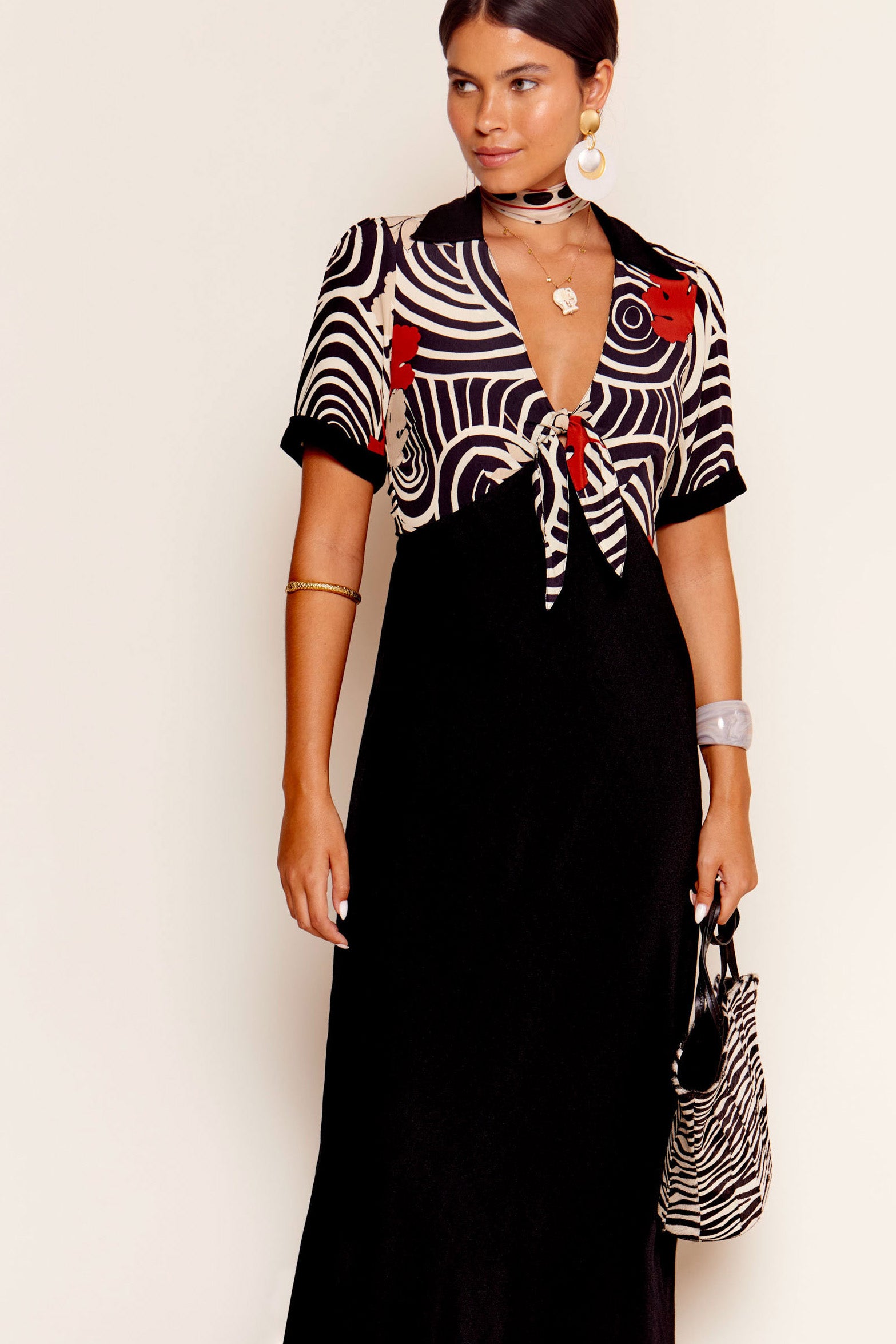 Anais - Swirl Daisy Black – RIXO ⋆