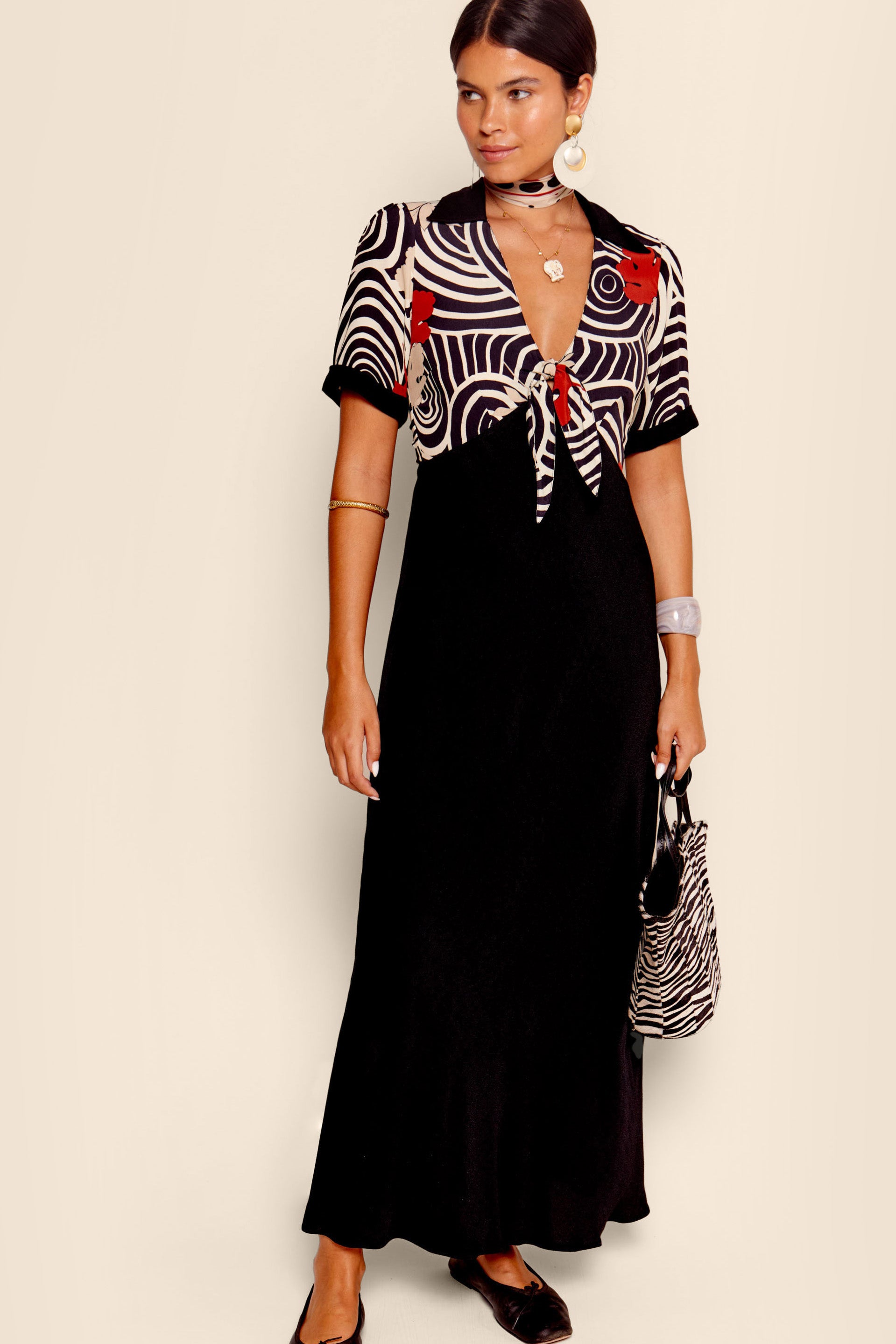 Anais - Swirl Daisy Black – RIXO ⋆