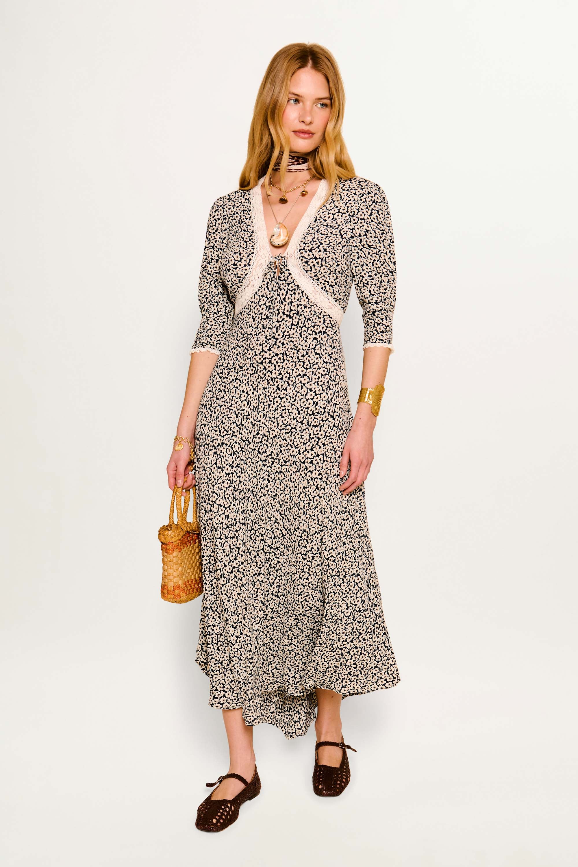 Amina Midi Dress in English Daisy Deep Navy
