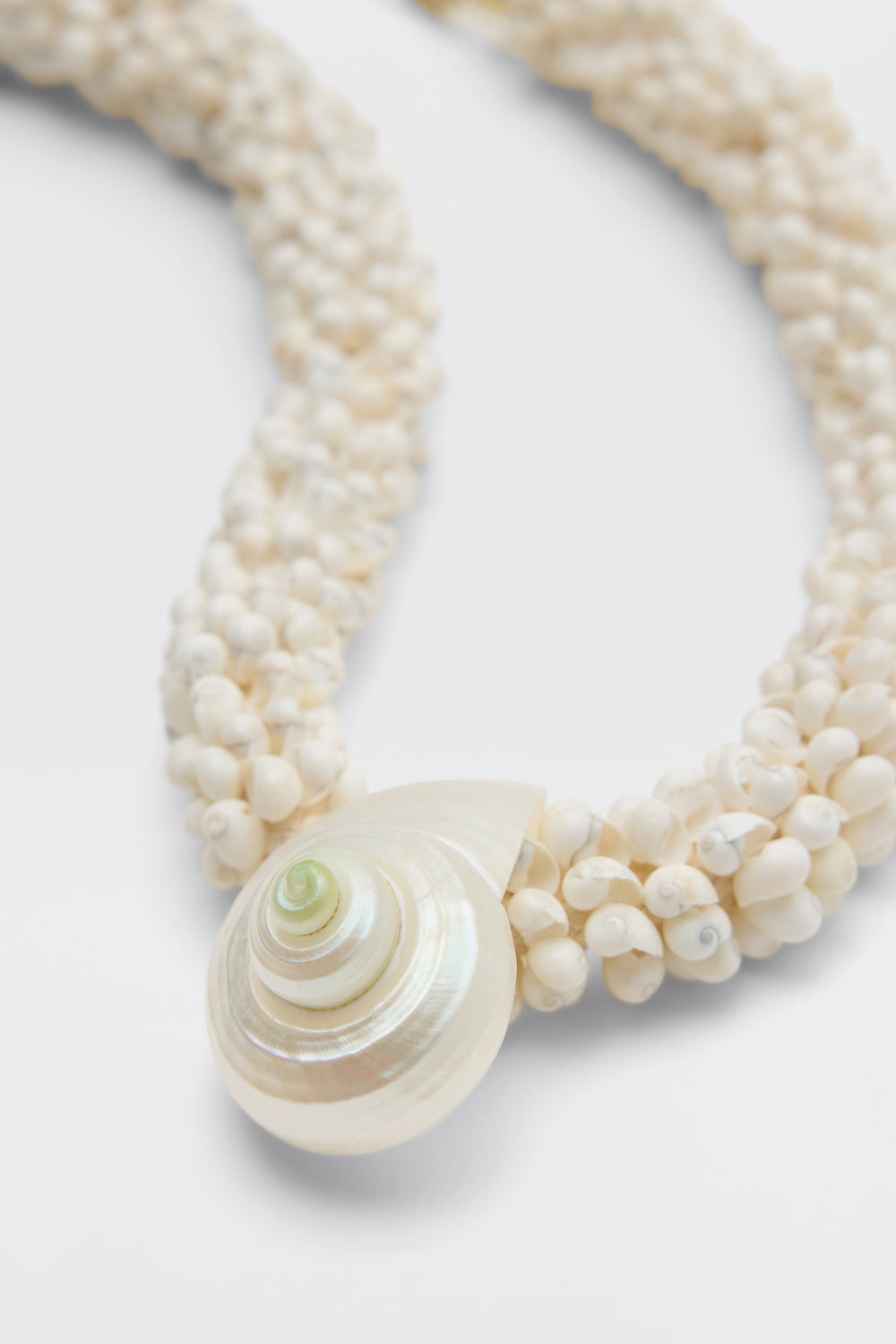 Imara Shell Necklace in Ivory Pearl | RIXO ⋆